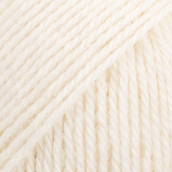 Drops Alpaca - 100 Off-White – True North Yarn Co.