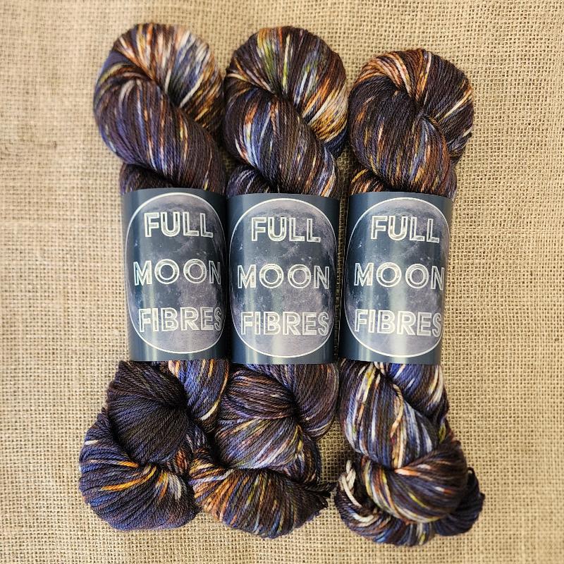 Full Moon Fibres Solar Sock - Rusty but Trusty – True North Yarn Co.