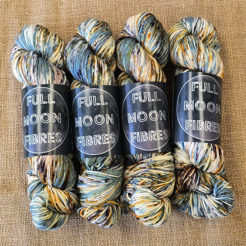 Full Moon Fibres Solar Sock - Frozen Melody – True North Yarn Co.