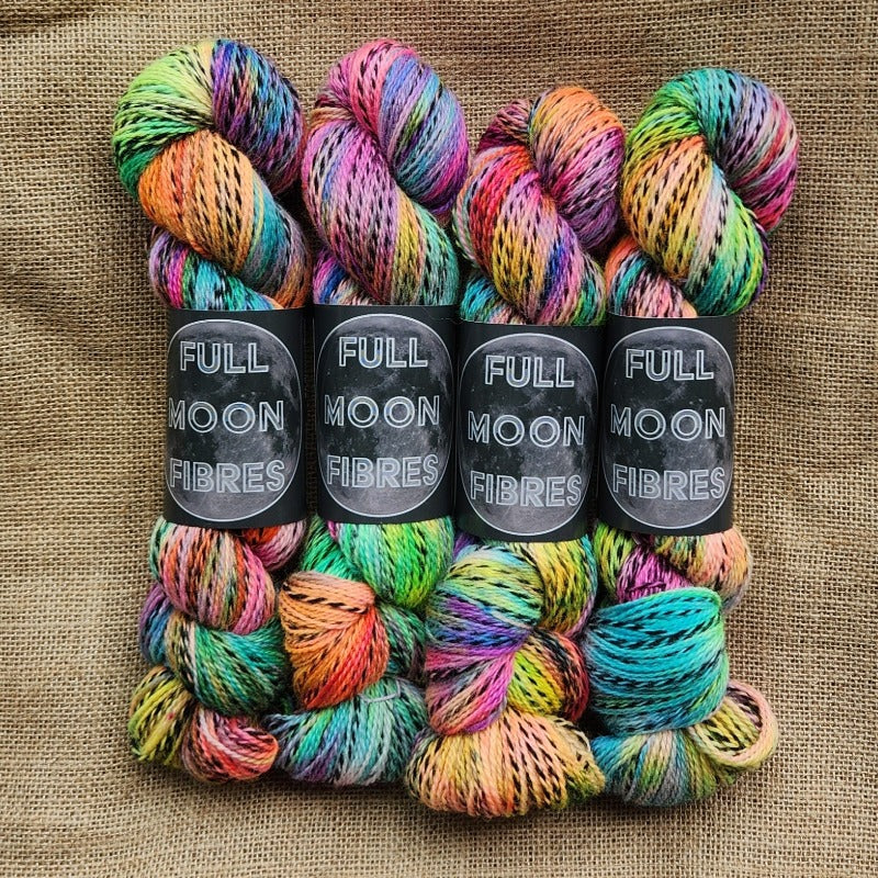 Full Moon Fibres Eclipse Fingering - Vanilla Dip – True North Yarn Co.