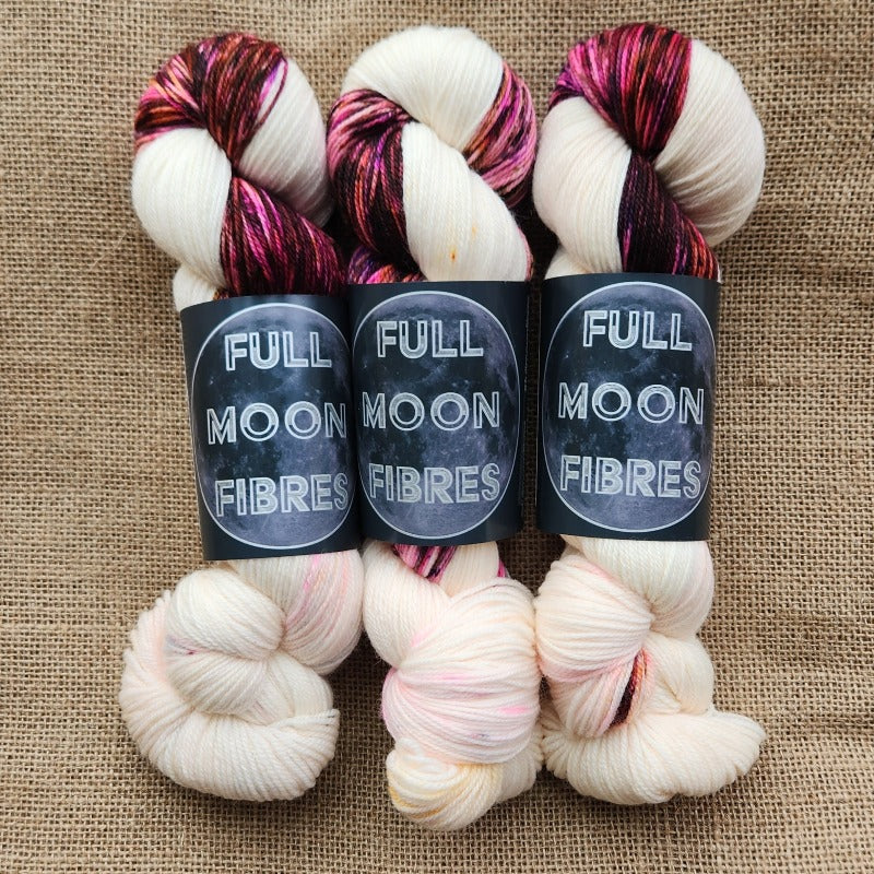 Full Moon Fibres Solar Sock - Love Bug – True North Yarn Co.