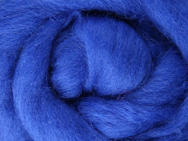 Ashford Corriedale Sliver, 100g - Blue – True North Yarn Co.