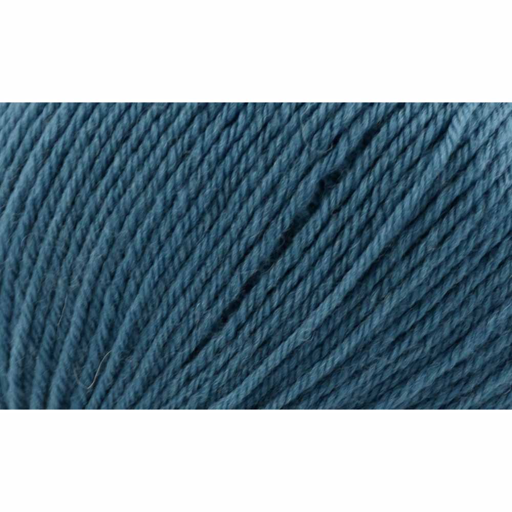 Universal Yarns Deluxe Worsted Superwash - 714 Petrol Blue – True North ...